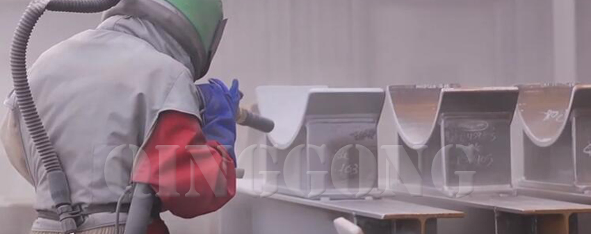 Industrial Sandblasting Room - QINGDAO QINGGONG MACHINERY CO., LTD.